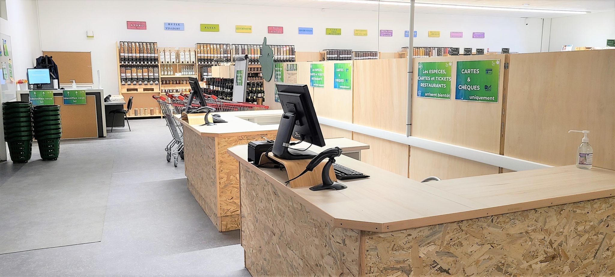 Le Troglo a ouvert le 27 avril ! - Supermarche Coopératif Le Troglo